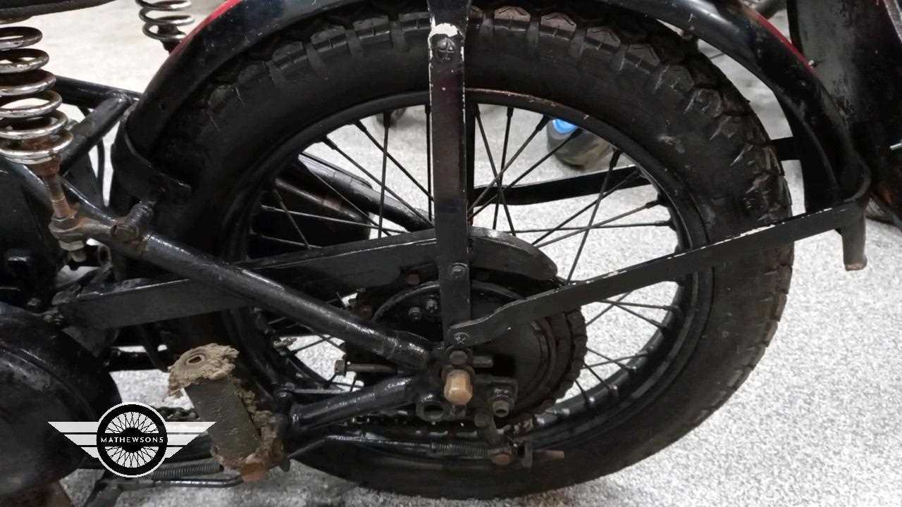 Lot 460 - 1946 ARIEL V TWIN JAP SPECIAL