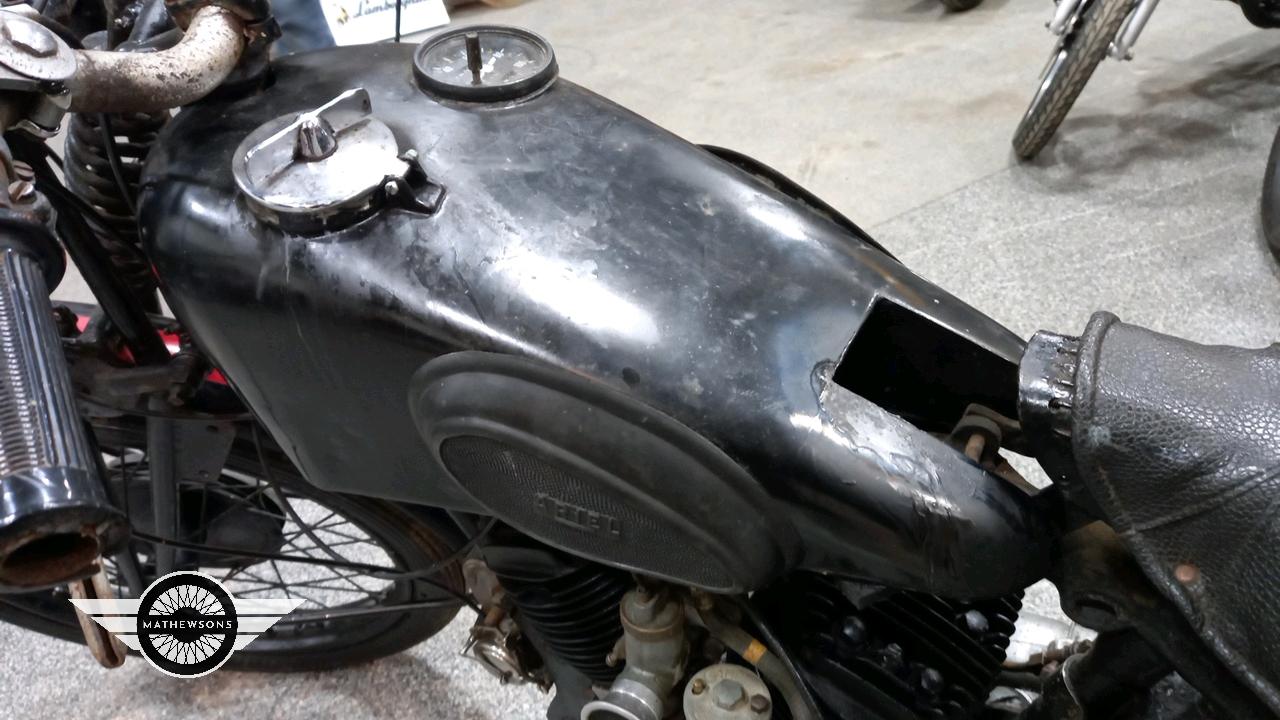 Lot 460 - 1946 ARIEL V TWIN JAP SPECIAL