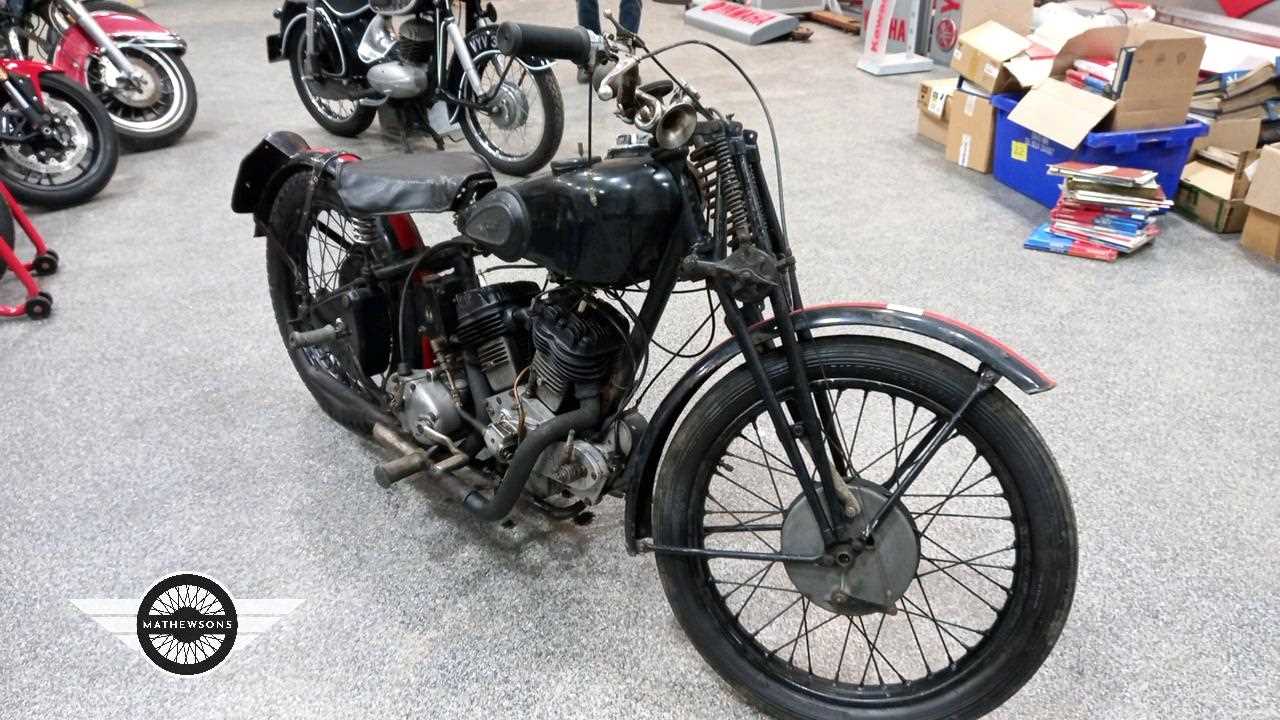 Lot 460 - 1946 ARIEL V TWIN JAP SPECIAL