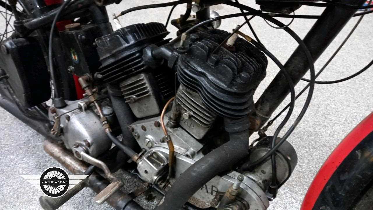Lot 460 - 1946 ARIEL V TWIN JAP SPECIAL