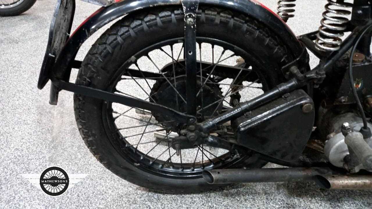 Lot 460 - 1946 ARIEL V TWIN JAP SPECIAL