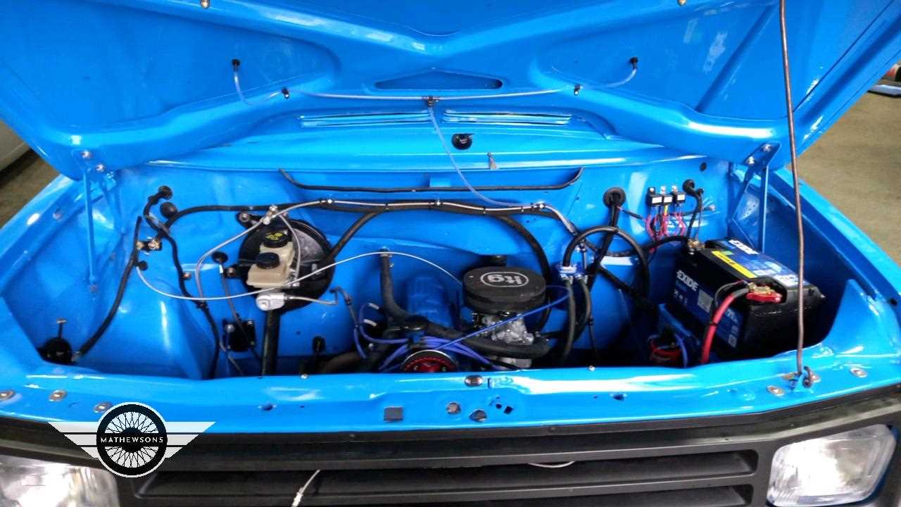 Lot 818 - 1985 FORD TRANSIT 100