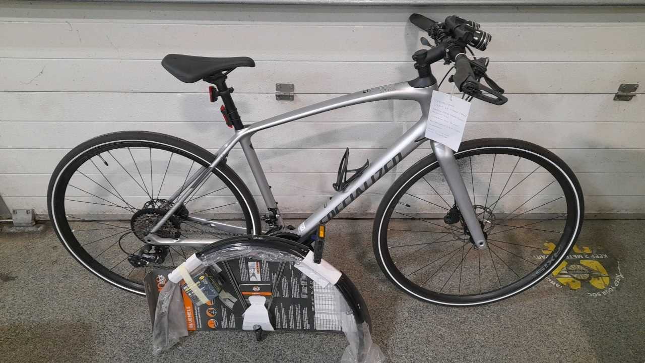 Lot 219 - SPECIALIZED SIRRUS 4.0 HYBRID BICYCLE