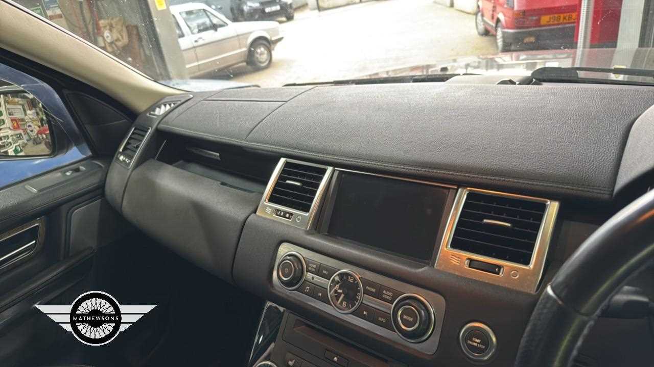Lot 878 - 2009 LAND ROVER RANGE ROVER SP HSE TDV6