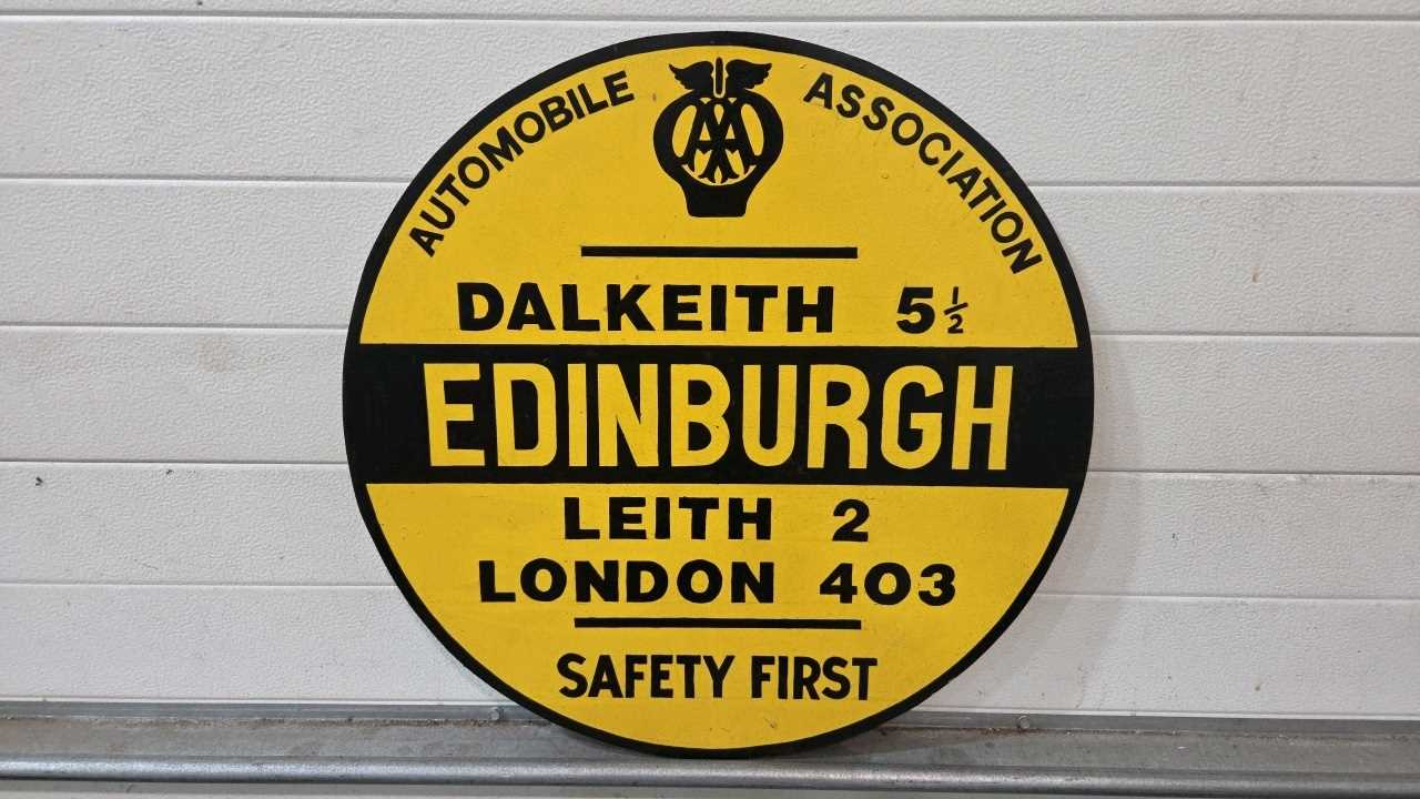 Lot 69 - WOODEN HAND PAINTED AA EDINBURGH SIGN 24" DIA