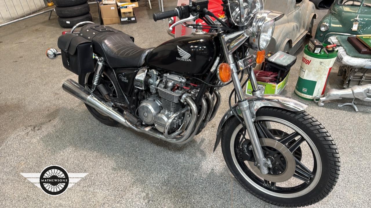 Lot 750 - 1981 HONDA CB 650