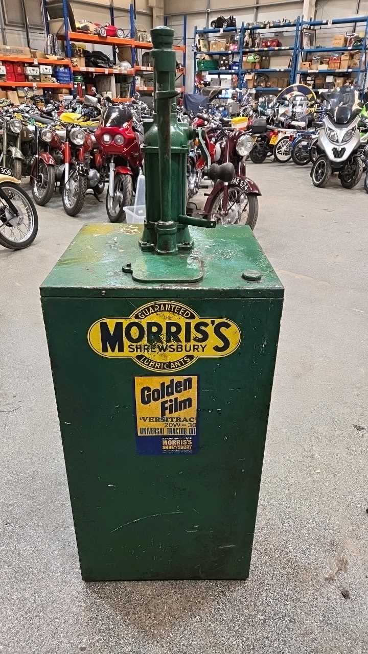 Lot 271 - MORRIS'S OIL TANK