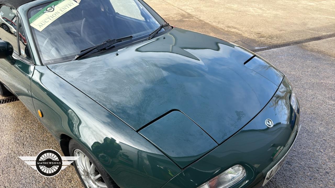 Lot 690 - 1994 MAZDA MX-5
