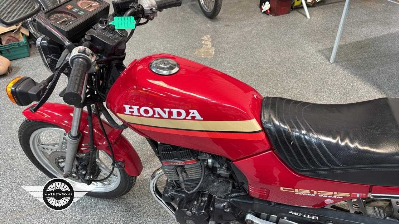 Lot 98 - 1986 HONDA CB 125 TD-C