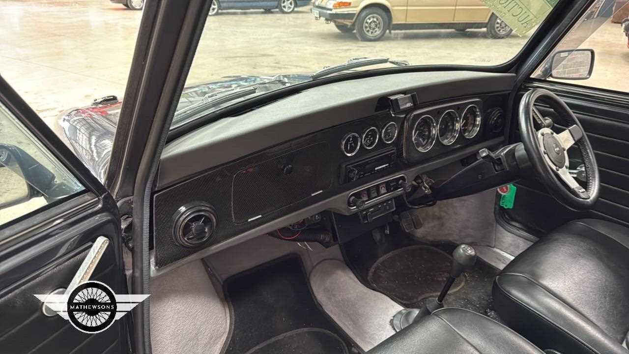 Lot 212 - 1991 ROVER MINI MAYFAIR