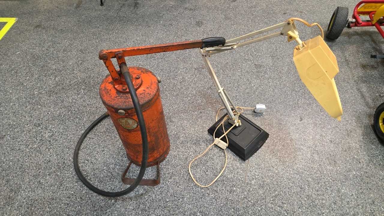 Lot 839 - F.A.T OIL PUMP + ENGINEERS ILLUMINATED