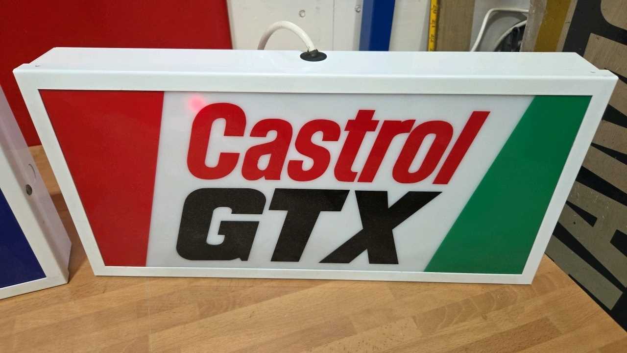 Lot 425 - 3 X LIGHT UP SIGNS , CASTROL WAKEFIELD