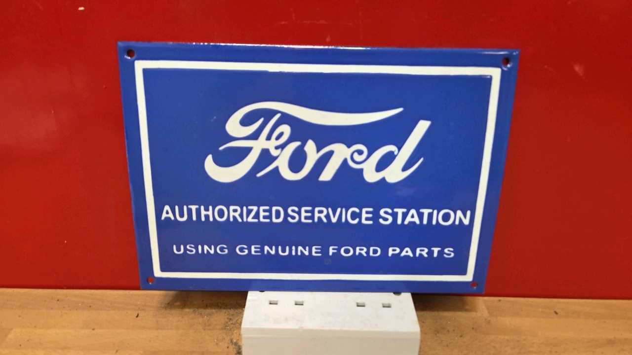 Lot 543 - FORD SERVICE STATION ENAMEL SIGN 12" X 9"