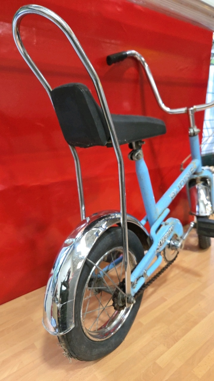 Lot 563 - MK1 RALEIGH BUDGIE BICYCLE