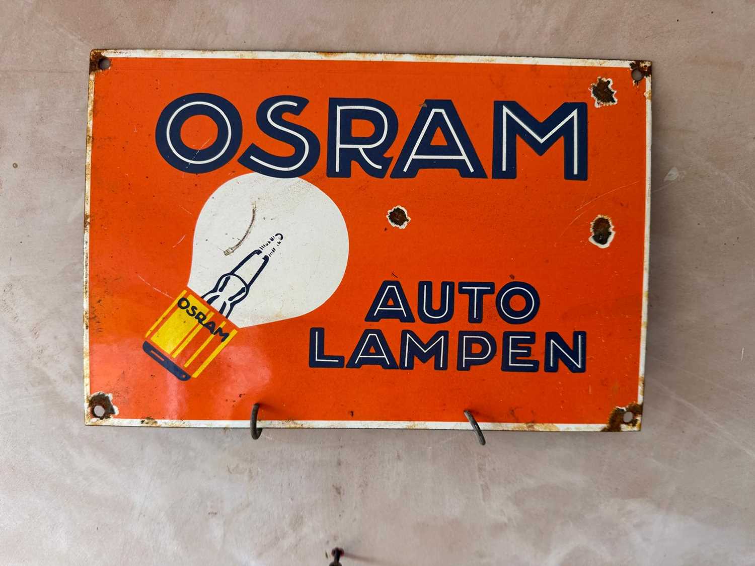 Lot 491 - OSRAM AUTO LAMPEN ENAMEL SIGN 12" X 8"