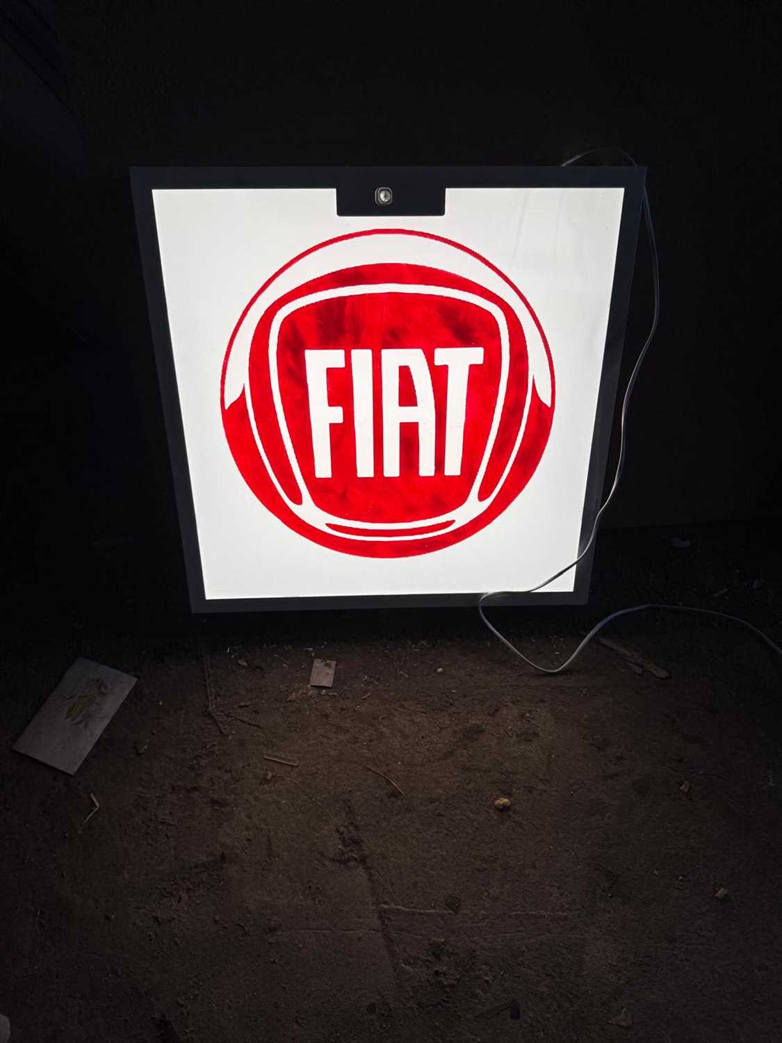 Lot 697 - FIAT LIGHT UP SIGN 23" X 23"
