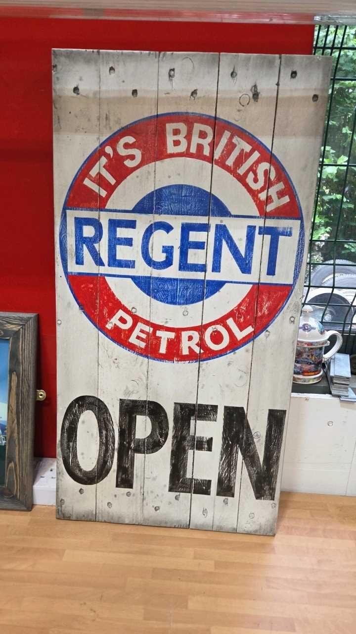 Lot 530 - 1 X REPRODUCTION SIGNS & FRAMED PICTURE