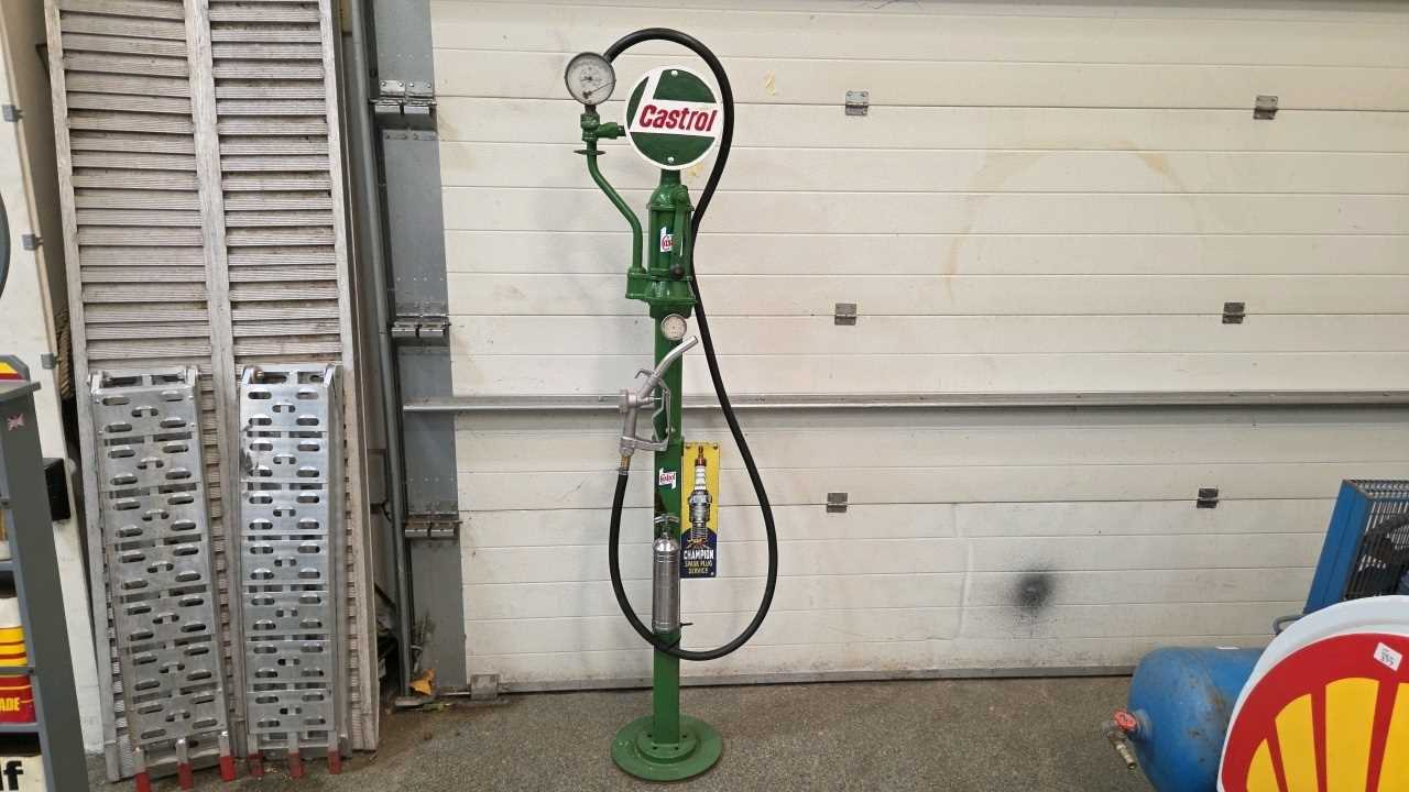 Lot 453 - ORNAMENTAL CASTROL PUMP