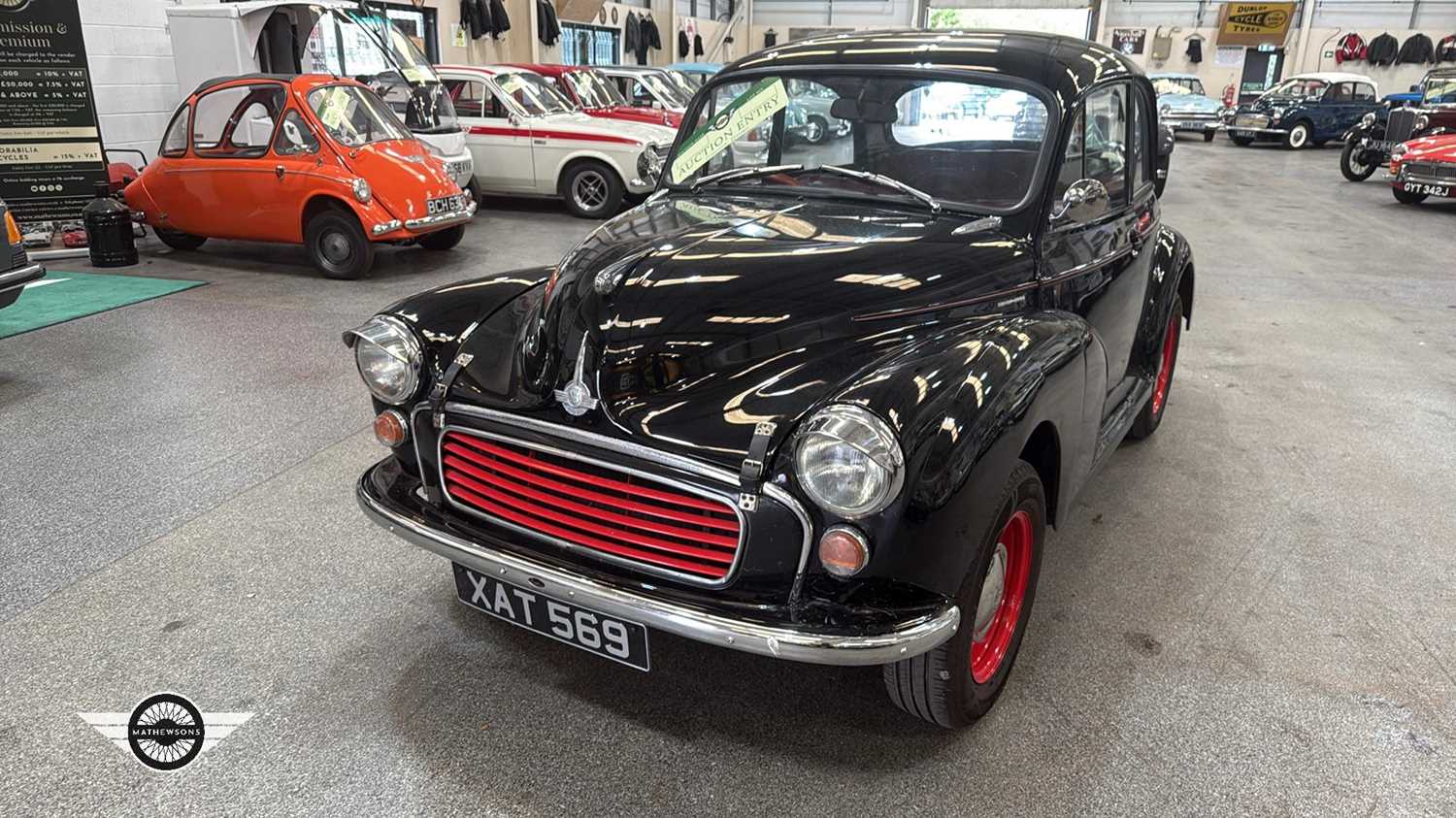 Lot 892 - 1957 MORRIS MINOR 1000