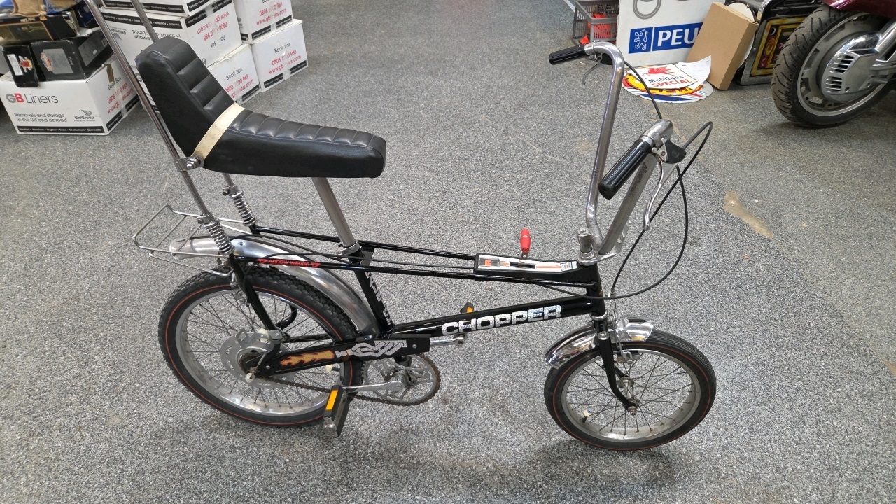 Lot 43 - MK2 RALEIGH CHOPPER IN BLACK IN EXCELLENT