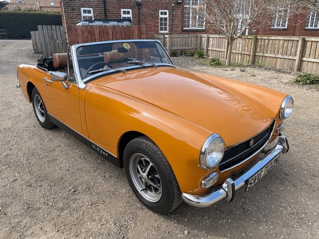 Lot 327 - 1974 MG MIDGET