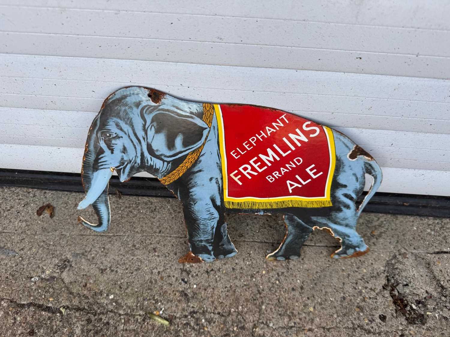 Lot 113 - ELEPHANT FREMLINS ALE ENAMEL SIGN 14" X 10"