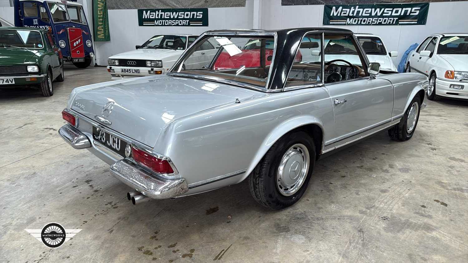 Lot 666 - 1964 MERCEDES 230 SL