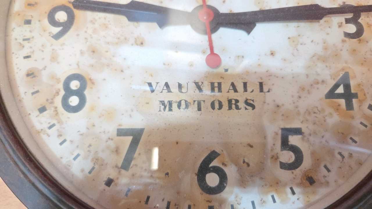 Lot 591 - VAUXHALL MOTORS WALL ELECTRIC CLOCK