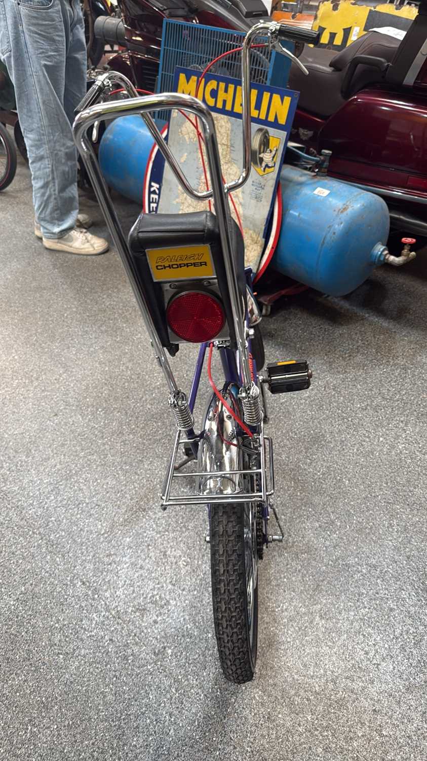 Lot 9 - MK 2 RALEIGH CHOPPER IN ULTRA VIOLET PAINT
