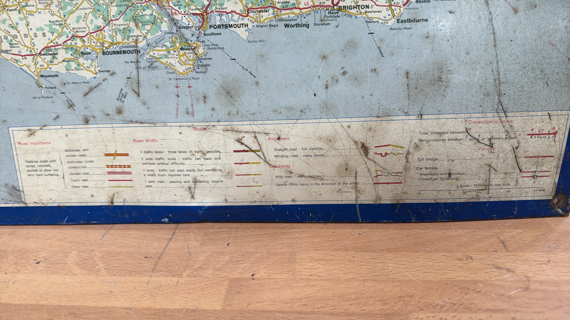 Lot 401 - TIN MICHELIN MAP