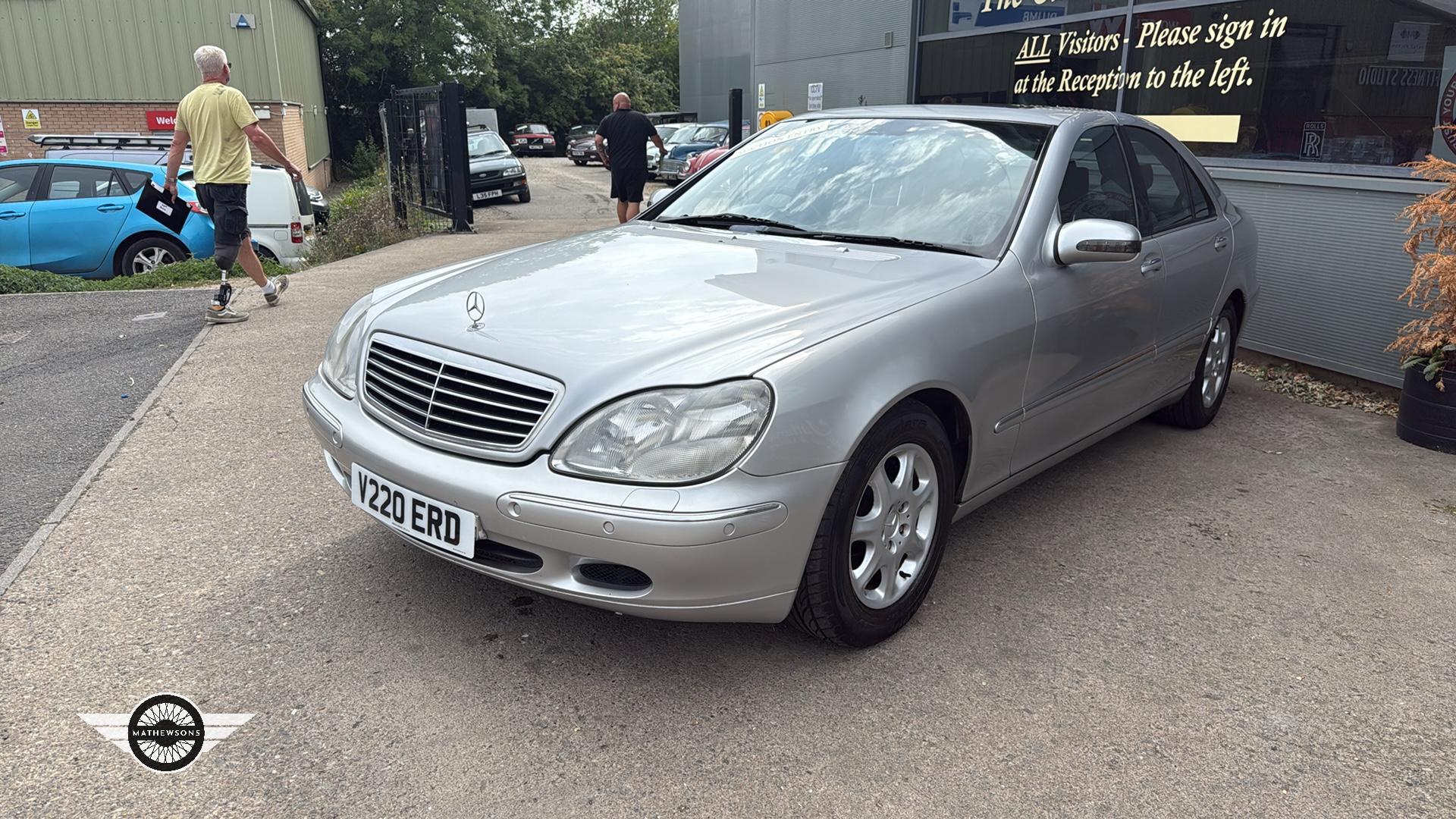 Lot 602 - 1999 MERCEDES S320 AUTO