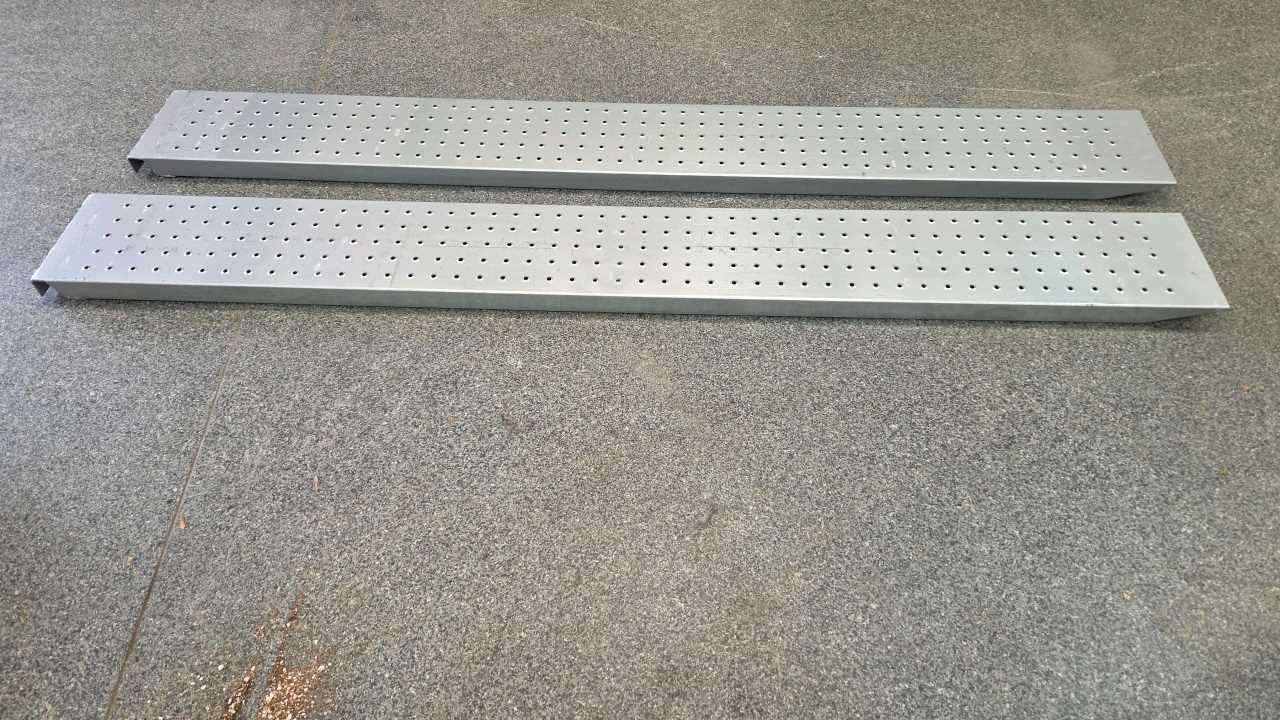 Lot 807 - RHINO RECOVERY LOADING RAMPS-HEAVY DUTY SWL