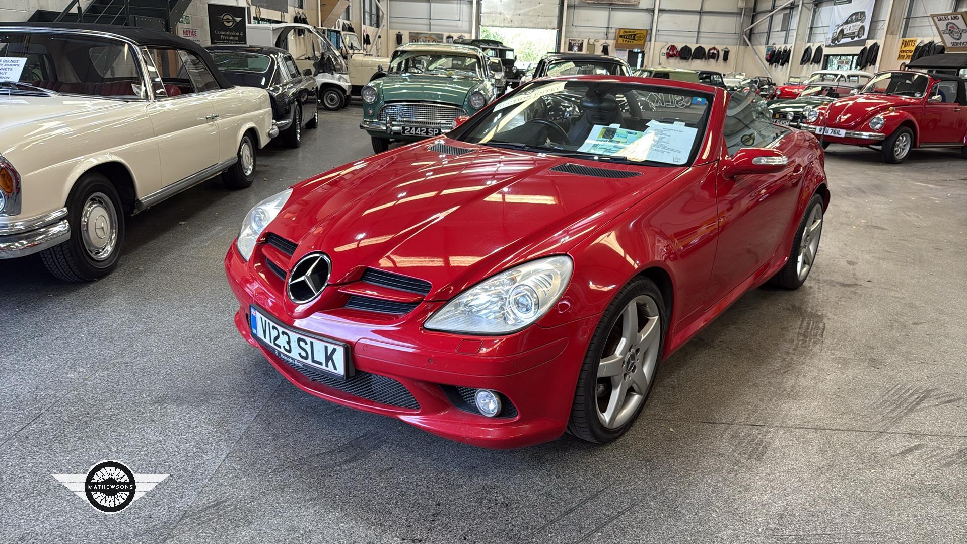 Lot 864 - 2005 MERCEDES SLK 350 AUTO