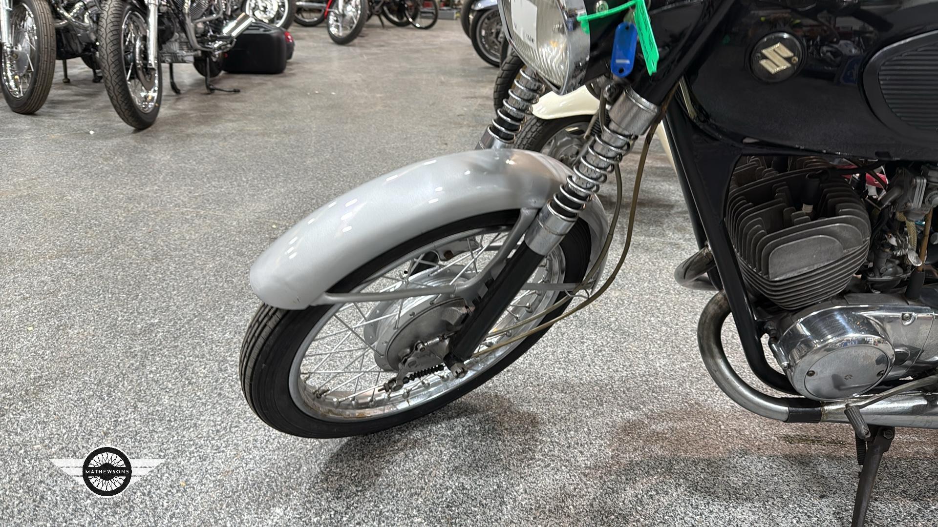 Lot 80 - 1970 SUZUKI