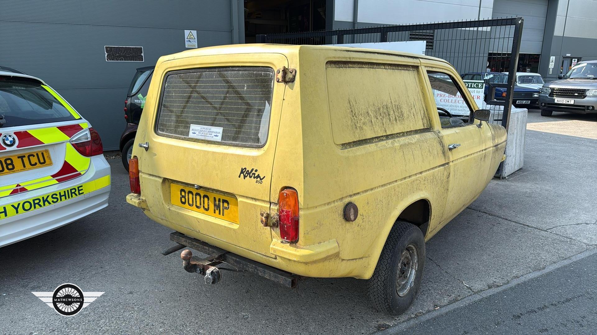 Lot 298 - 1976 RELIANT ROBIN VAN