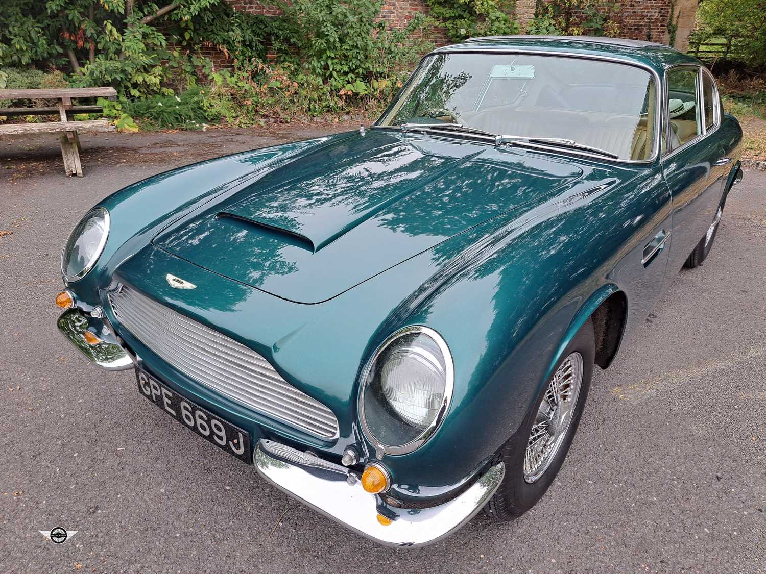 Lot 828 - 1971 ASTON MARTIN DB6