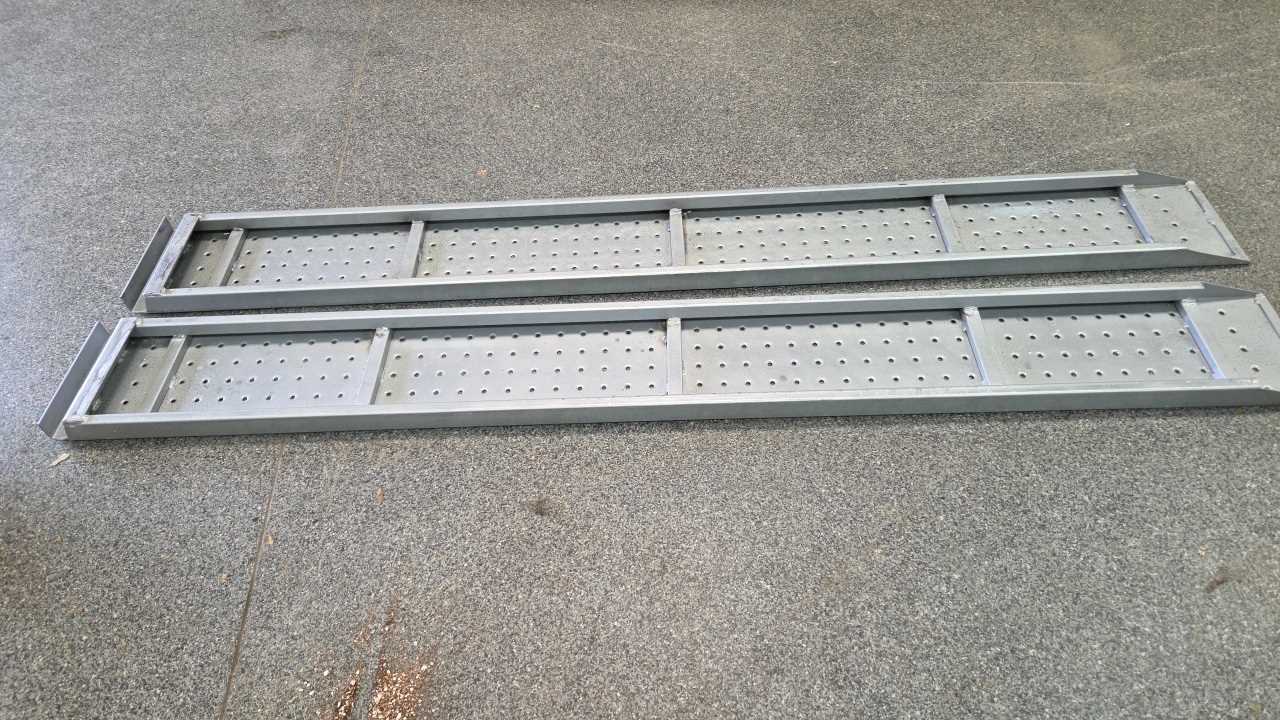 Lot 196 - RHINO RECOVERY LOADING RAMPS-HEAVY DUTY SWL