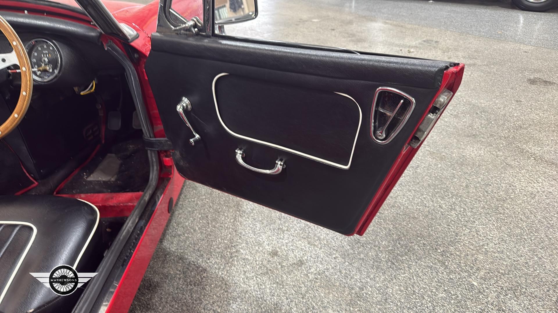 Lot 384 - 1965 AUSTIN HEALEY SPRITE