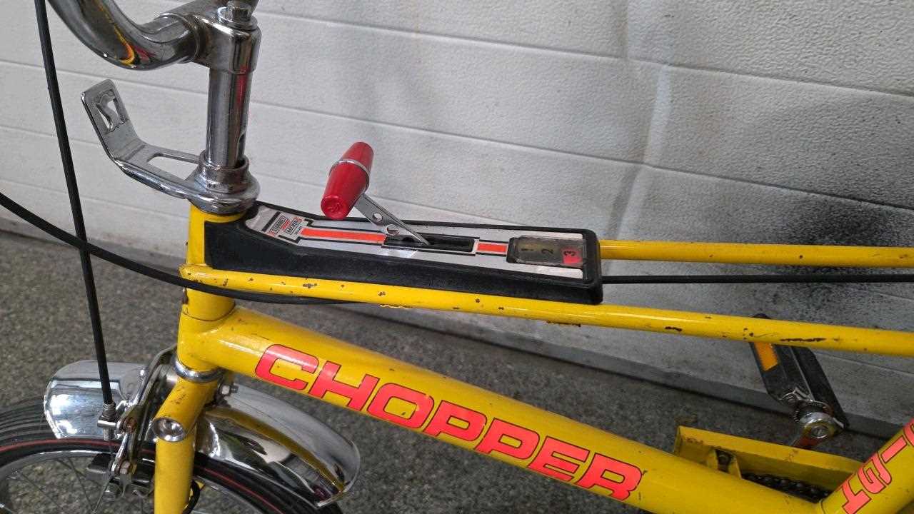 Lot 457 - MK2 RALEIGH CHOPPER IN FIZZY YELLOW