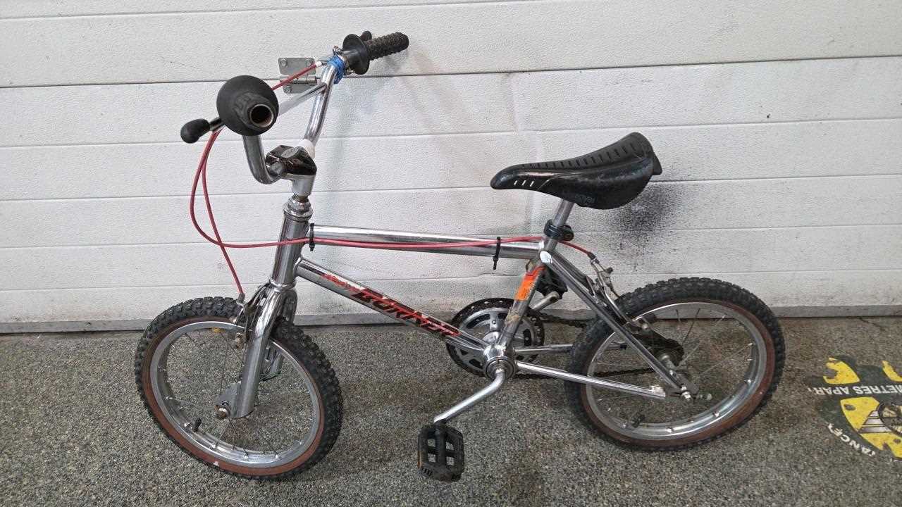 Lot 665 - RALEIGH MINI BURNER IN CHROME WITH RED AND