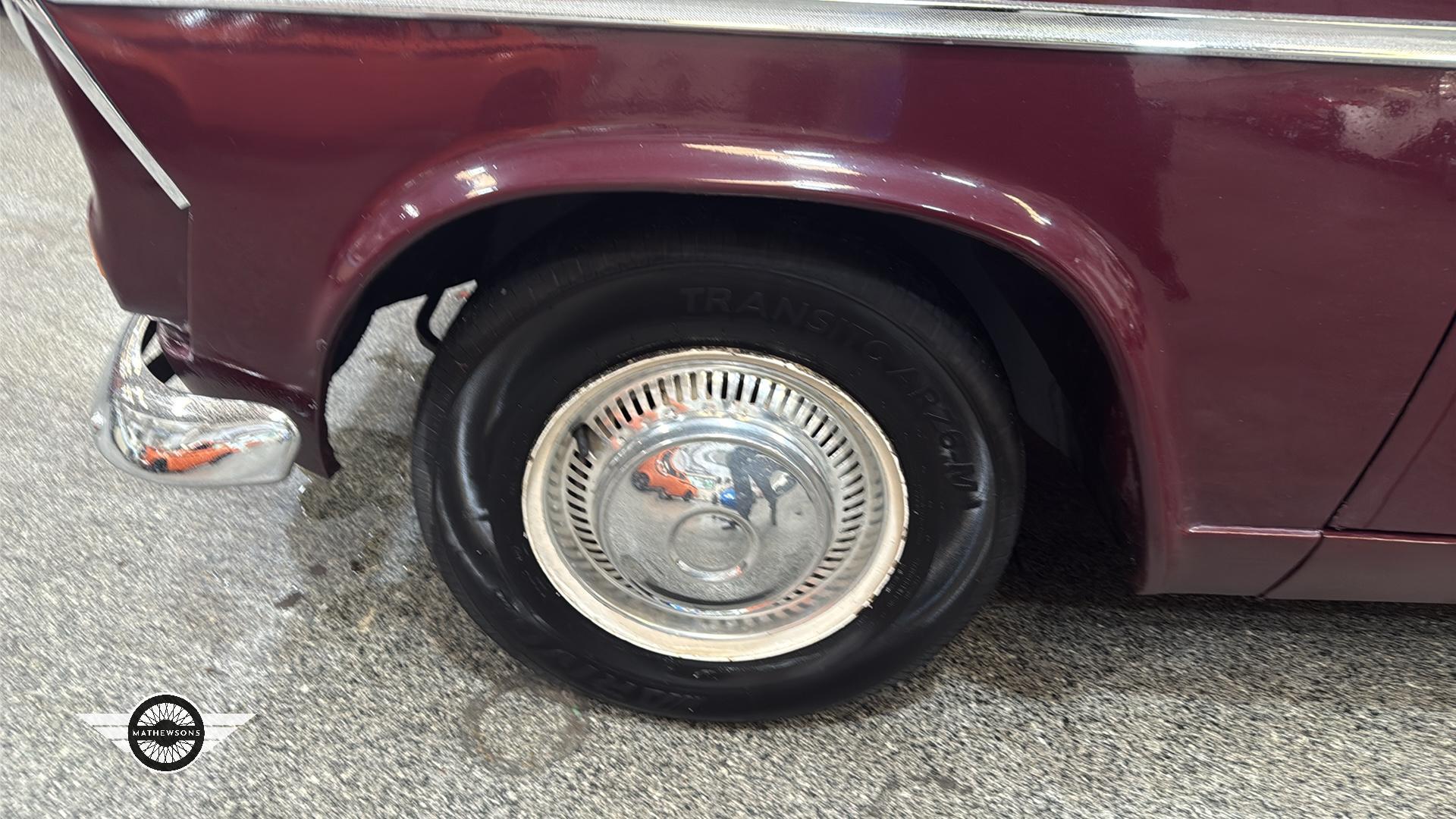 Lot 590 - 1966 SINGER VOGUE