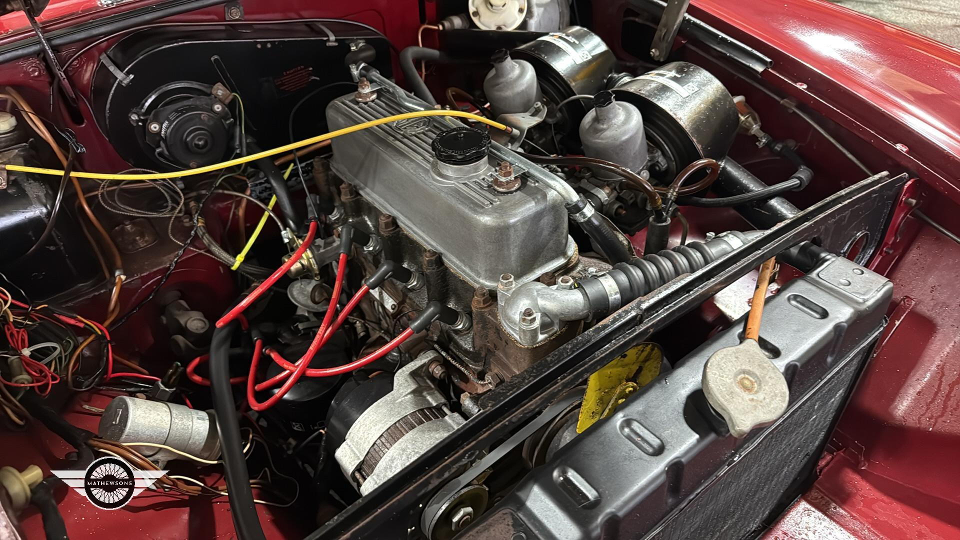 Lot 500 - 1973 MG B GT