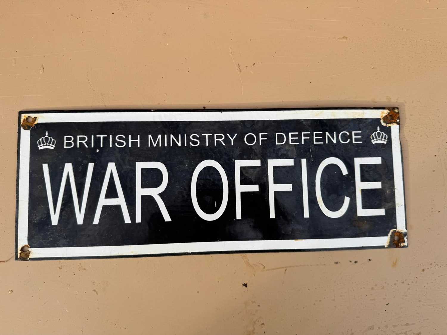 Lot 187 - MINISTRY OF DEFENCE WAR OFFICE ENAMEL