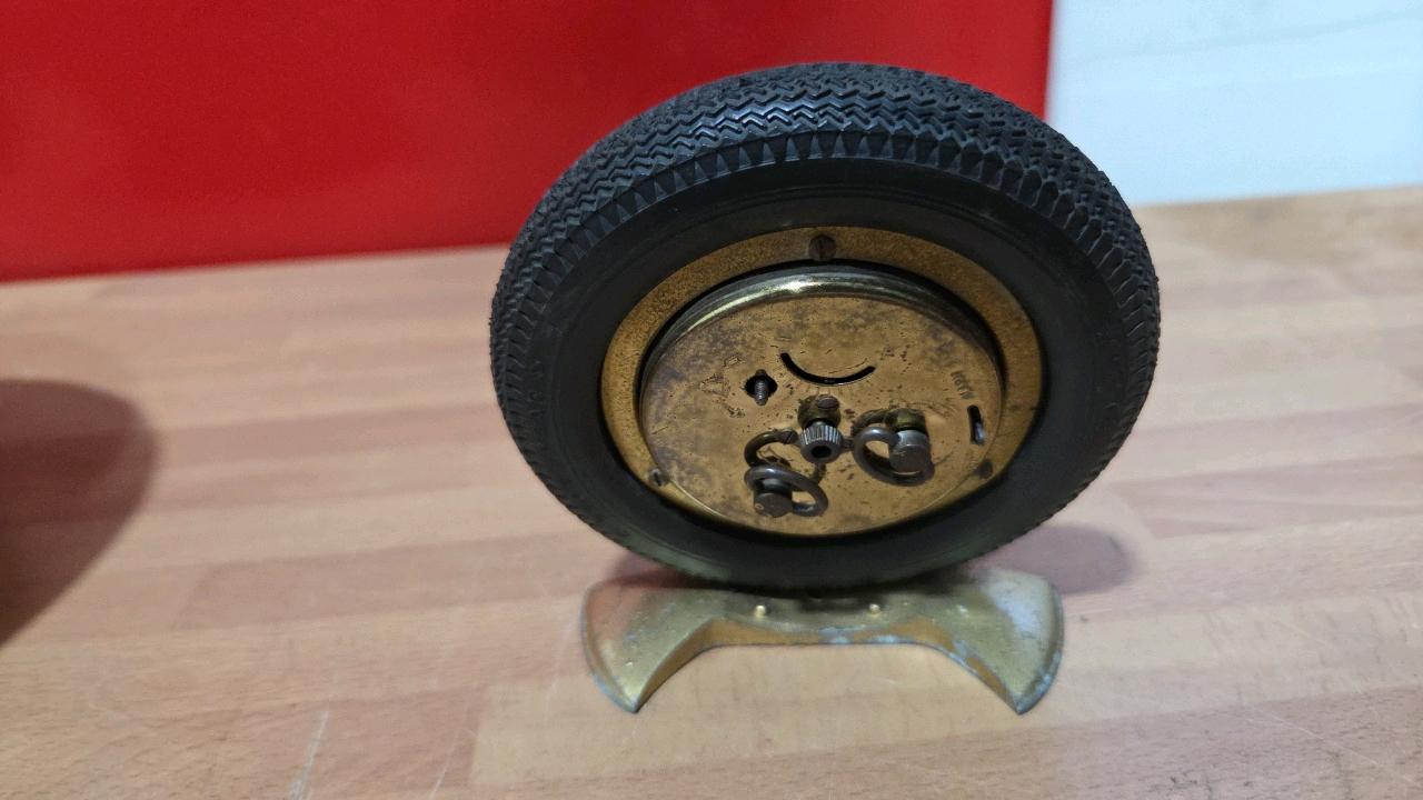 Lot 731 - BOX OF ADVERTISING POTTERY + TYRE CLOCK
