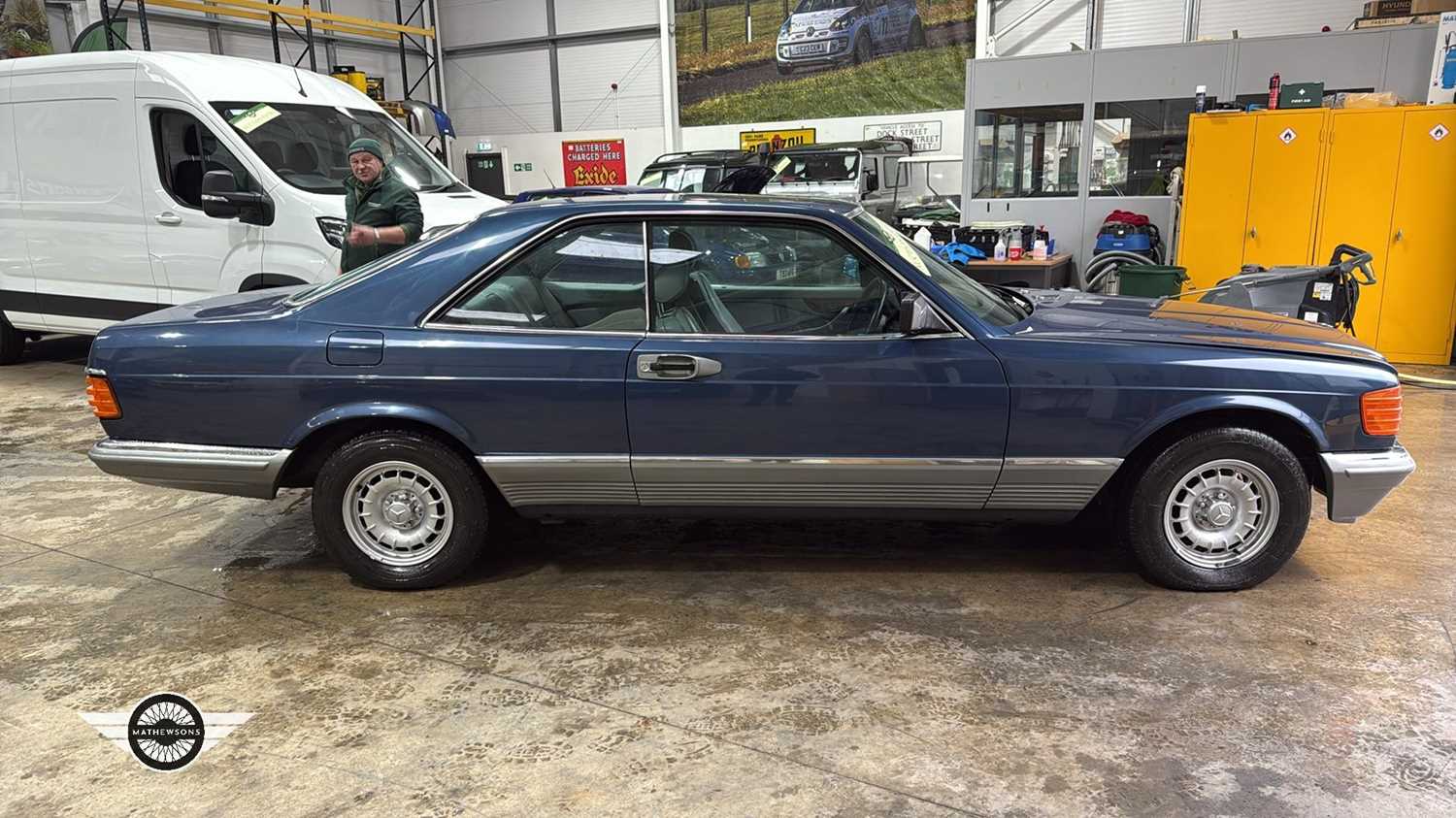 Lot 738 - 1986 MERCEDES 500 SEC AUTO