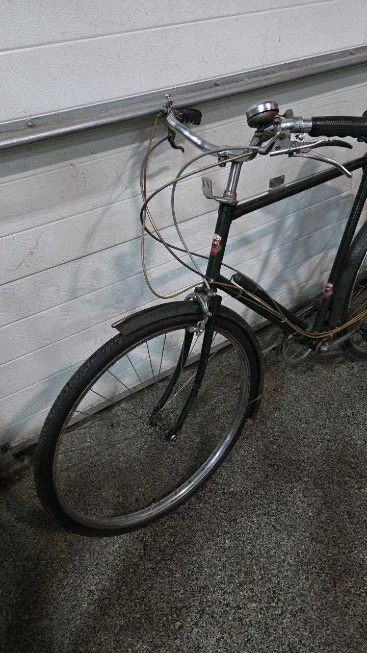 Lot 173 - CASTLE ROCK BICYCLE WITH WINGED WHEEL