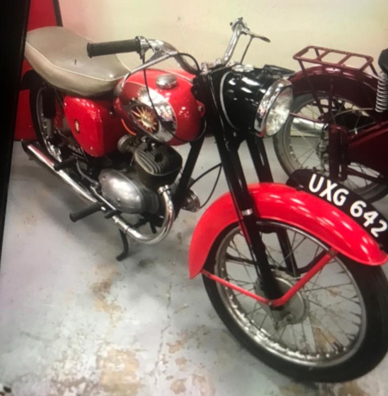 Lot 21 - 1963 BSA D7