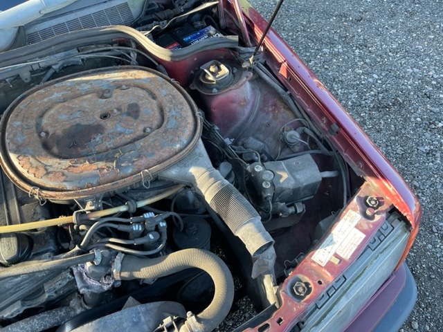 Lot 315 - 1990 MERCEDES BENZ 190E