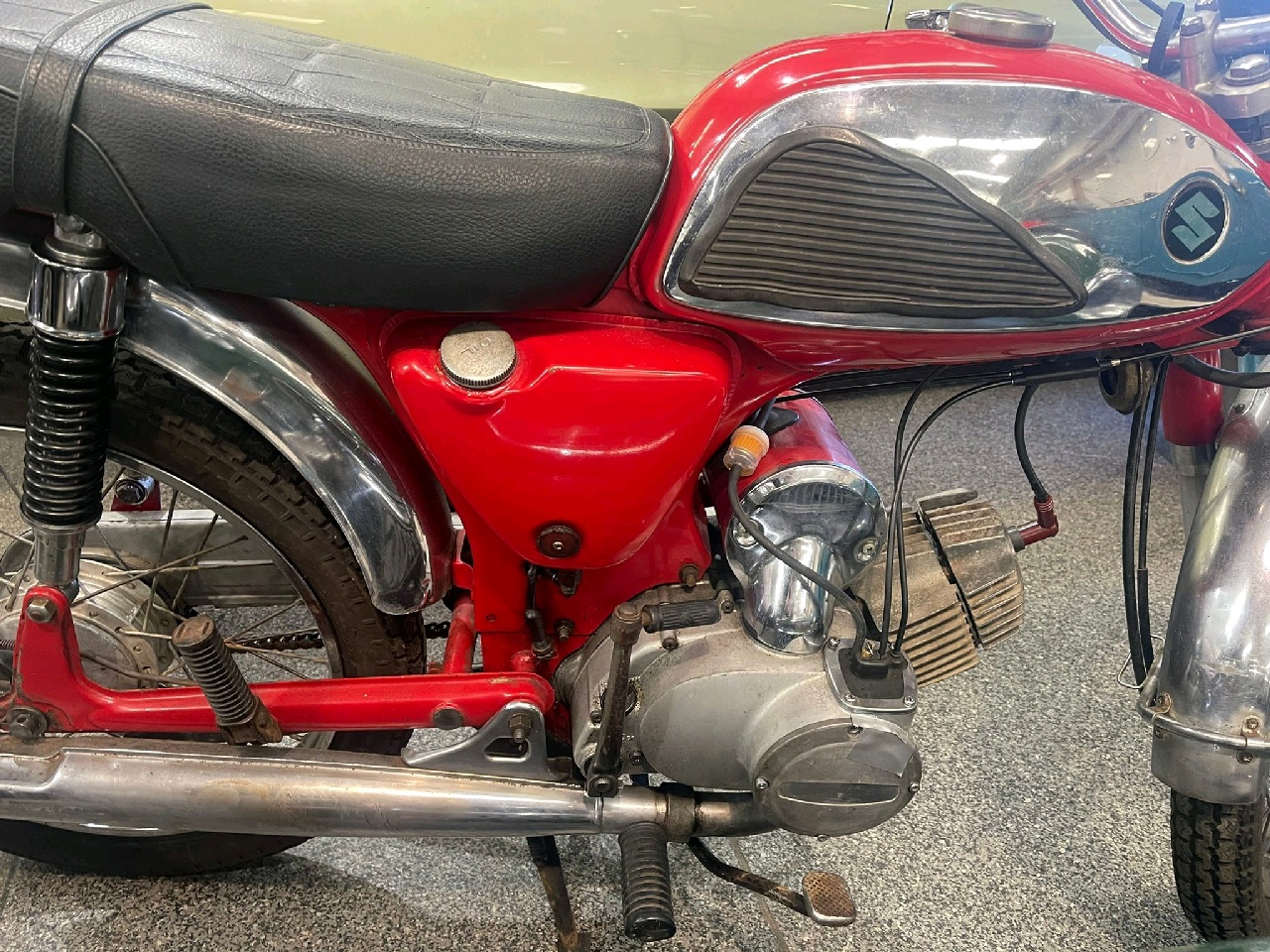 Lot 417 - 1966 SUZUKI A100