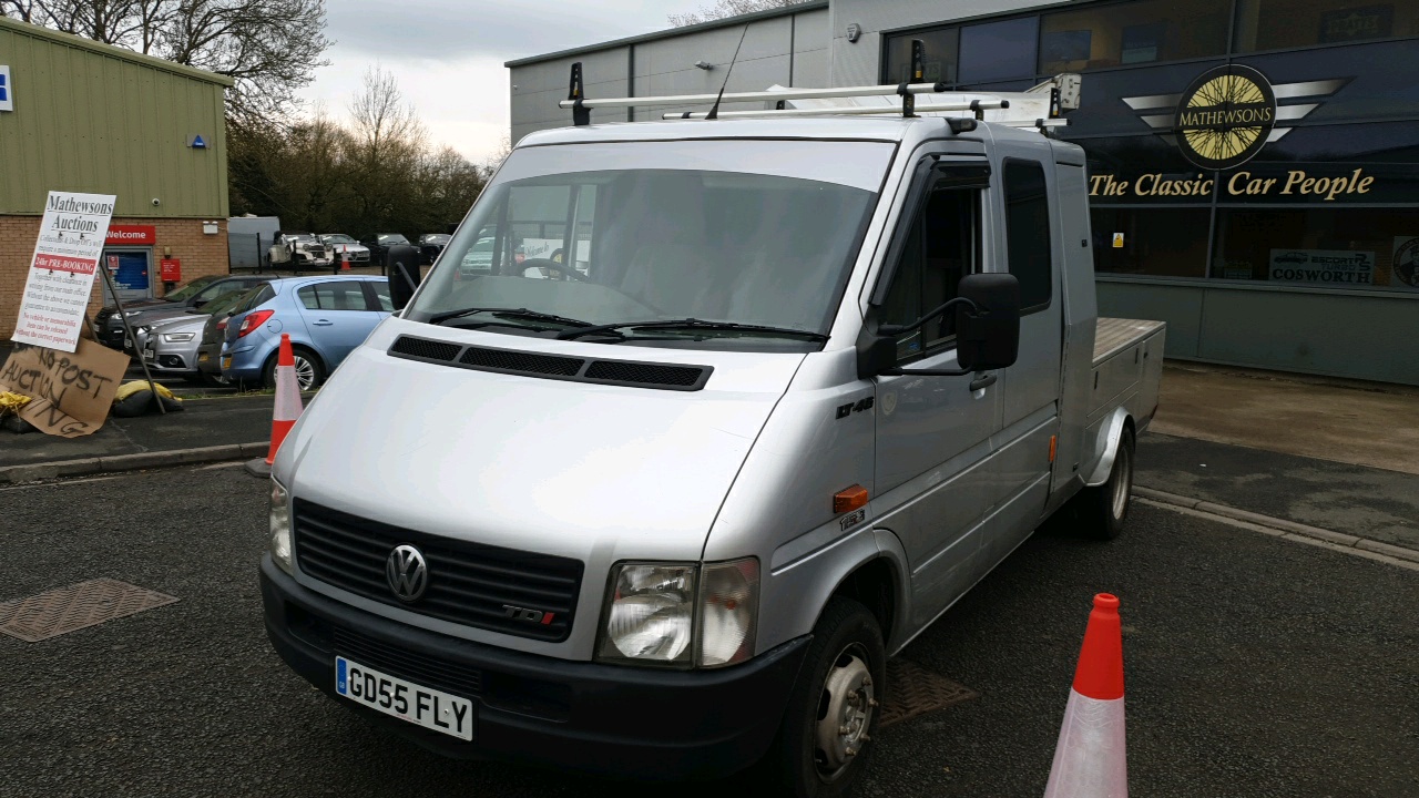 Lot 105 - 2006 VOLKSWAGEN LT46 158 TDI MWB
